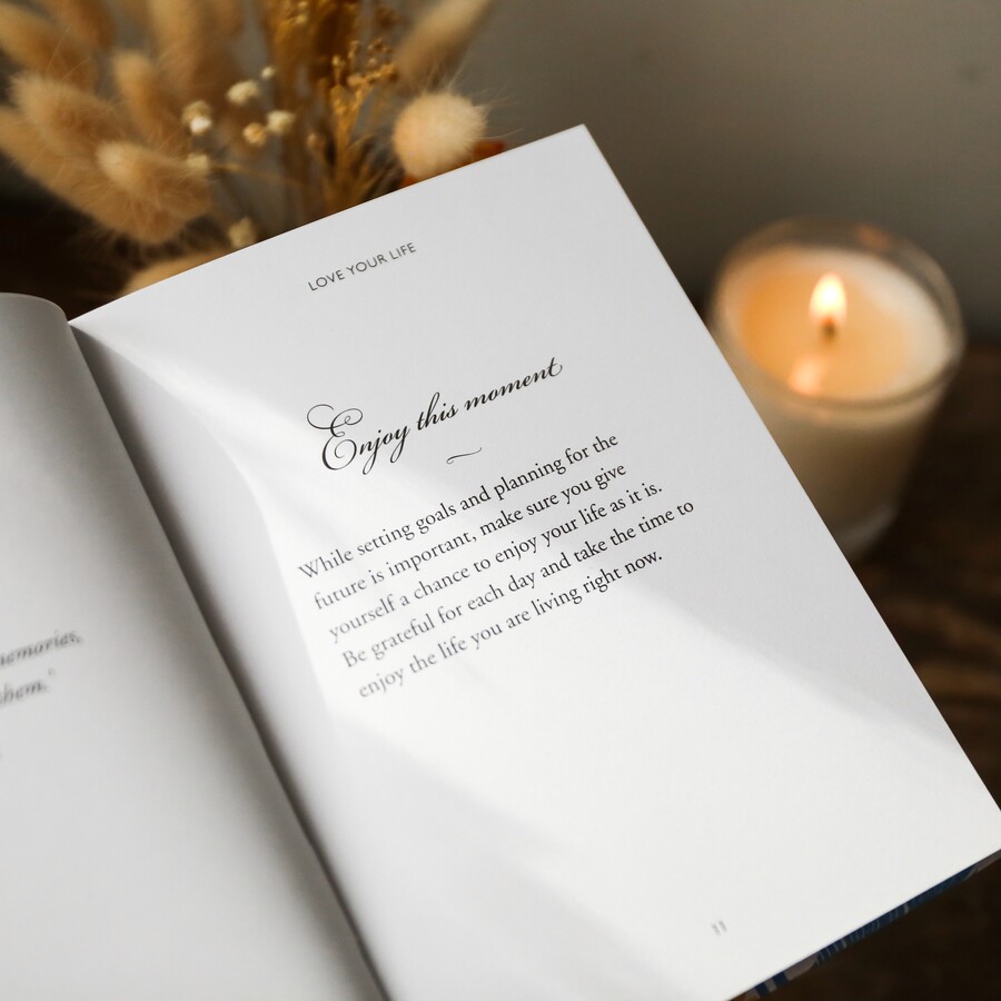 Love Your Life Book | Domonique Bertolucci | Lisa Angel