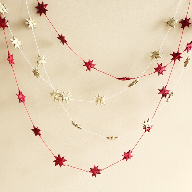 Red Stars on a String Garland | Christmas | Afroart | Lisa Angel