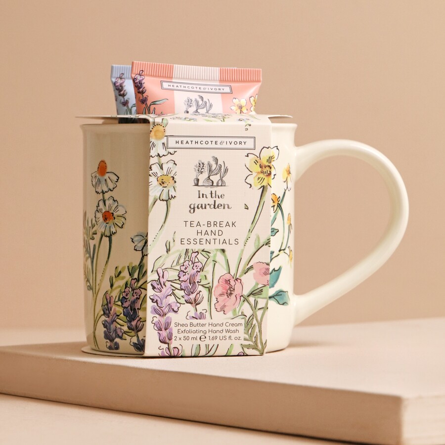 In The Garden Tea Break Hand Essentials Set | Lisa Angel