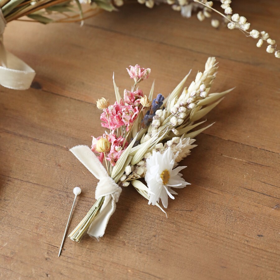 Elsie Dried Flower Wedding Buttonhole | Flowers | Lisa Angel
