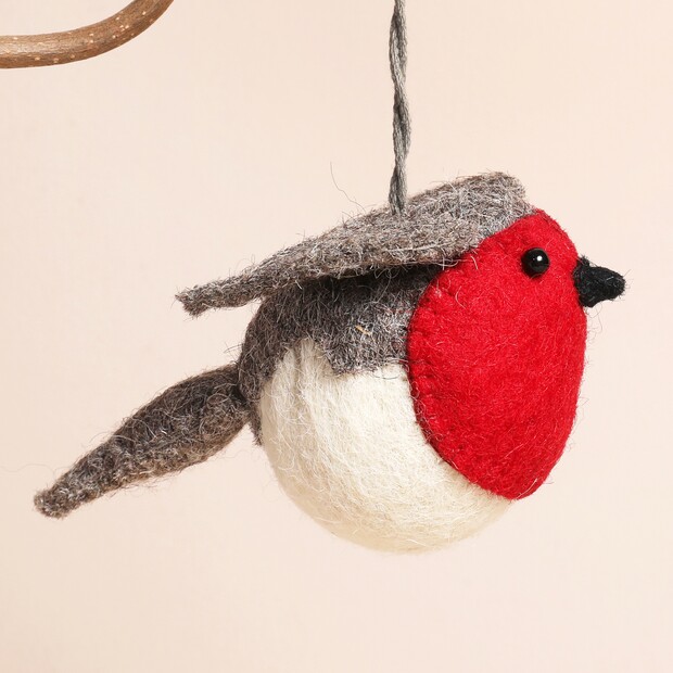 Fiona Walker Classic Robin Hanging Decoration | Fiona Walker | Lisa Angel