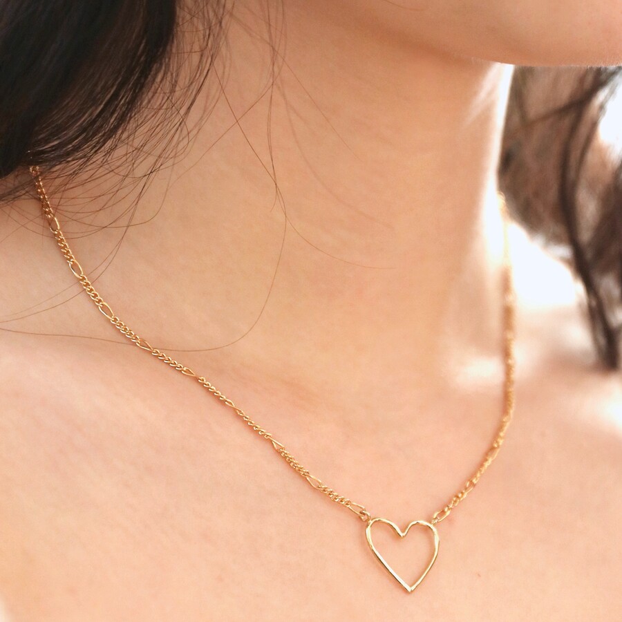 Figaro Chain and Heart Outline Necklace in Gold | Lisa Angel