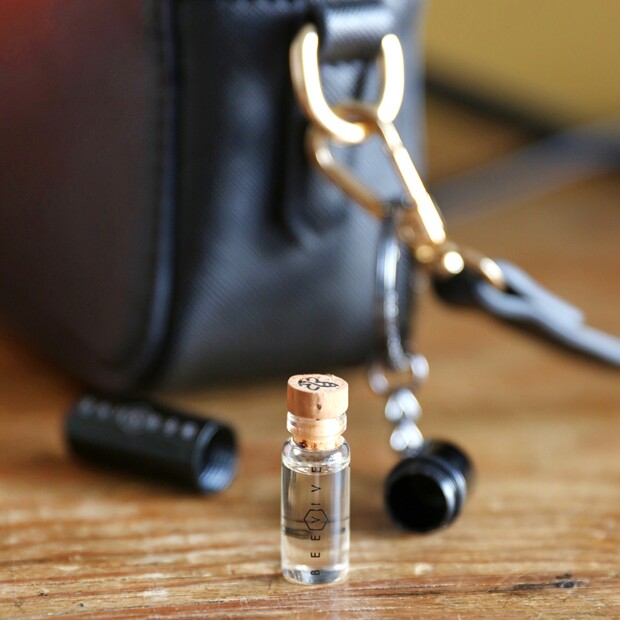 Bee Revival Kit in Anthracite Grey | Beevive | Lisa Angel