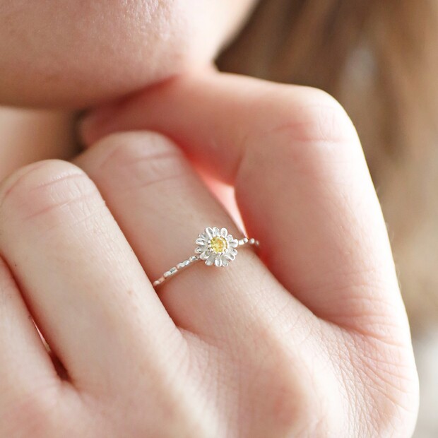 Sterling Silver Daisy and Crystal Ring | Lisa Angel
