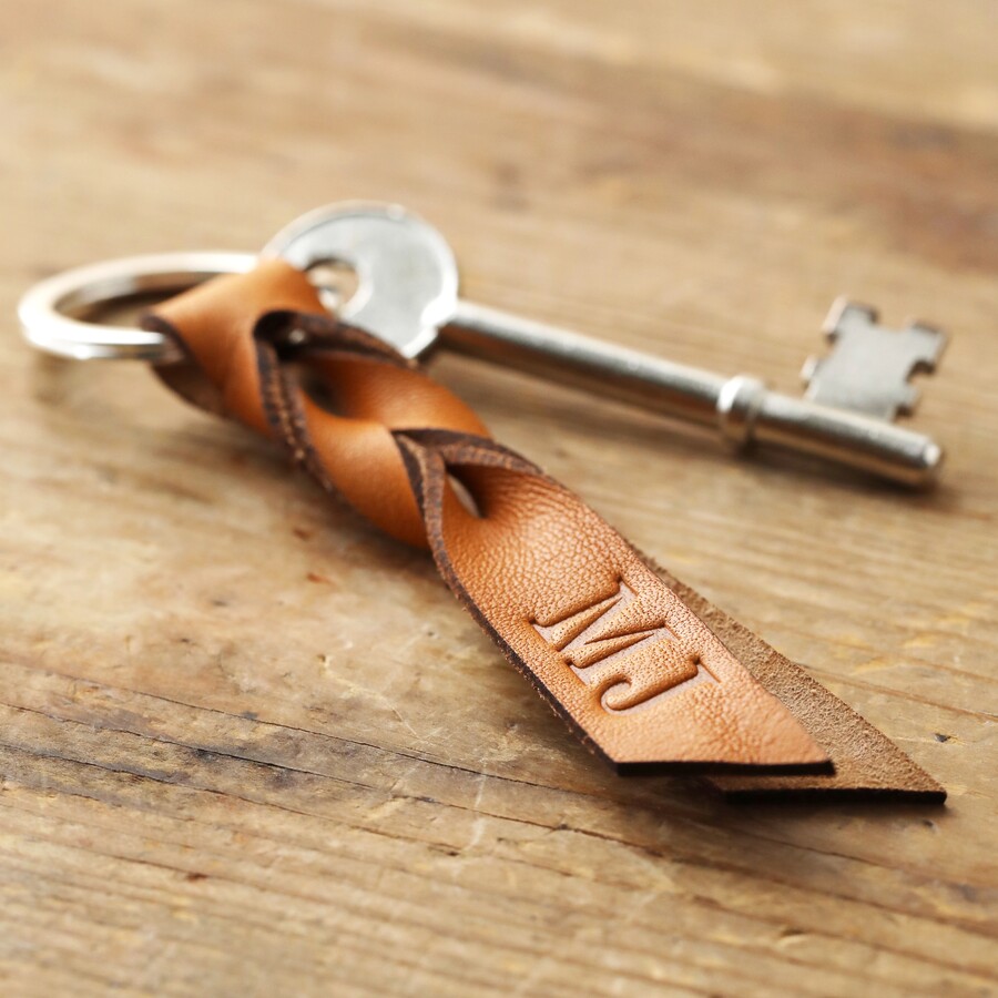 Personalised Twisted Knot Leather Keyring | Lisa Angel