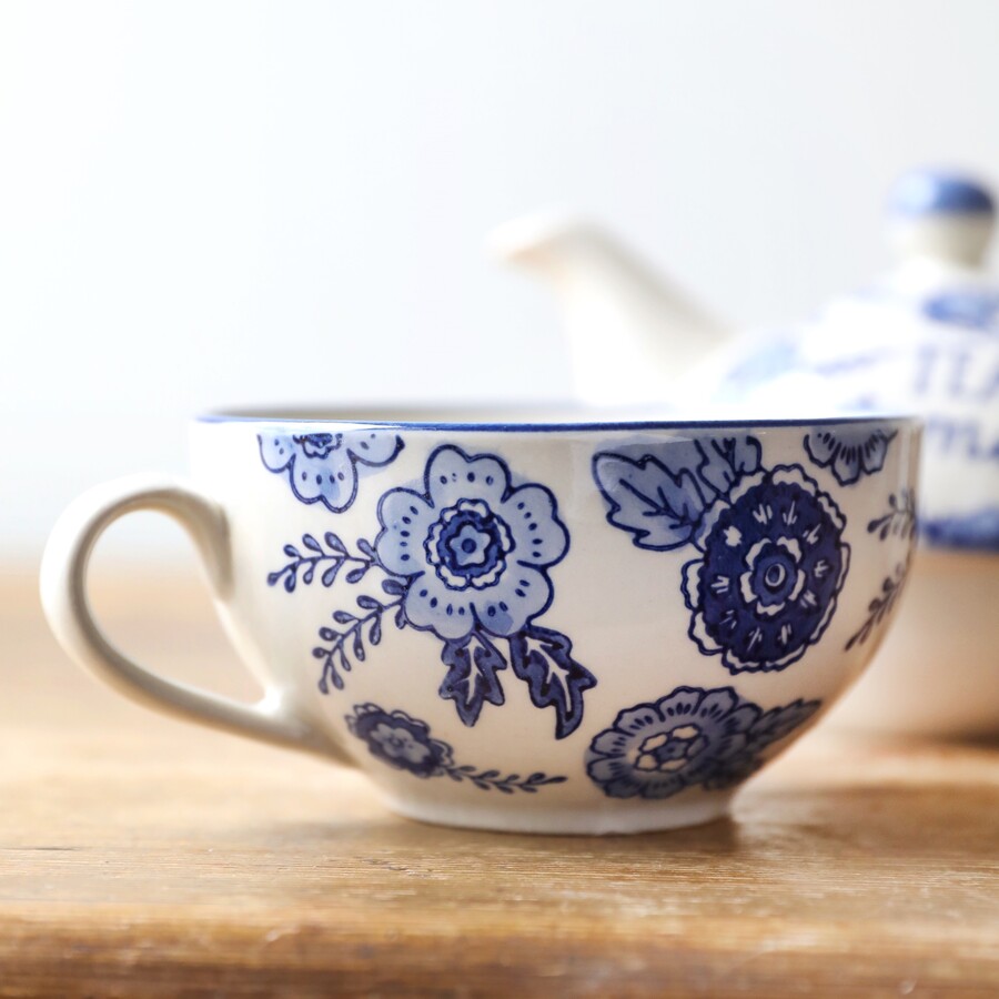 Blue Willow Tea For One Teapot | Sass & Belle | Lisa Angel