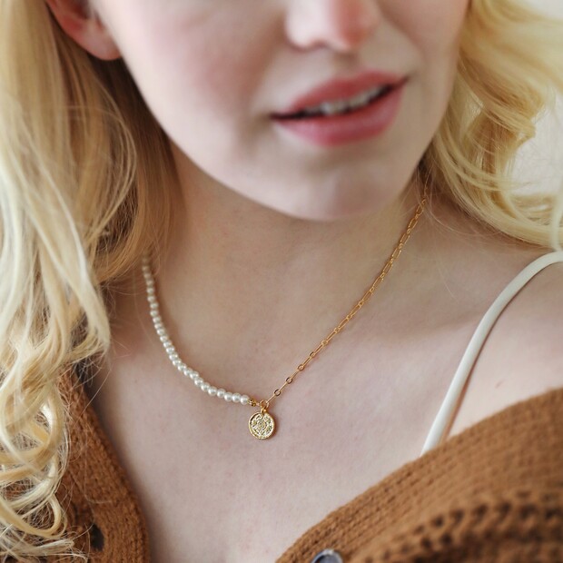 Talisman Charm Pearl and Chain Necklace in Gold | Lisa Angel
