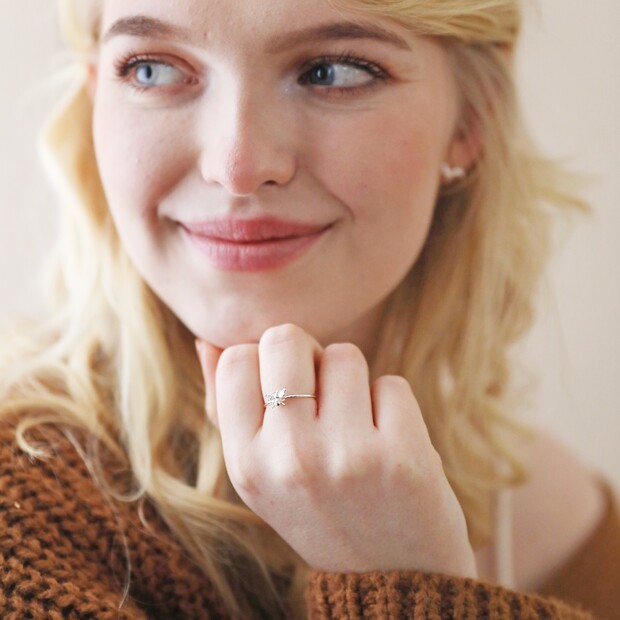 Set of 2 Daisy and Bee Stacking Rings in Silver | Lisa Angel