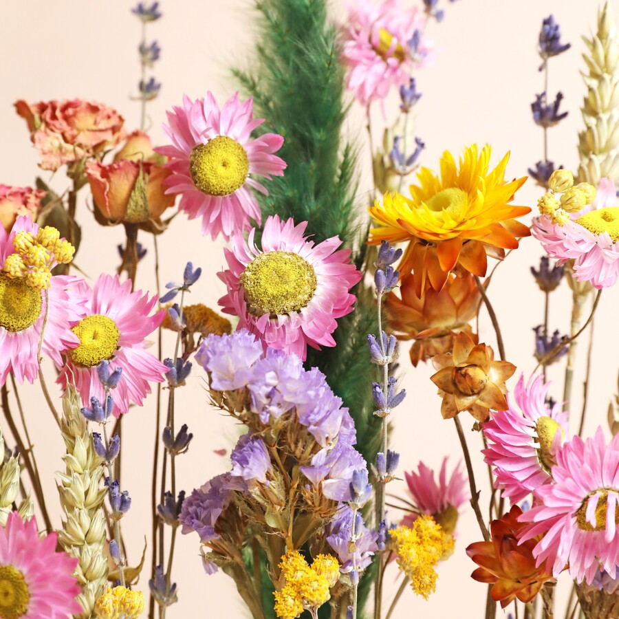 Dried Wildflowers and Trio of Vases Gift Set | Lisa Angel