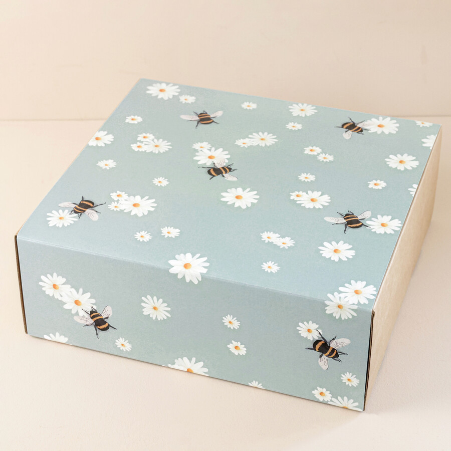 Kraft Gift Box with Bee Daisy Print Sleeve
