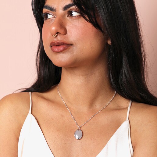 Long necklace locket store