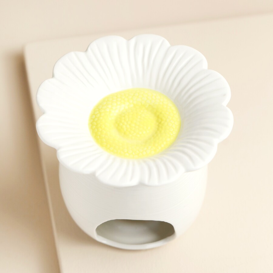 Ceramic Daisy Oil Burner | Home Accessories | Lisa Angel