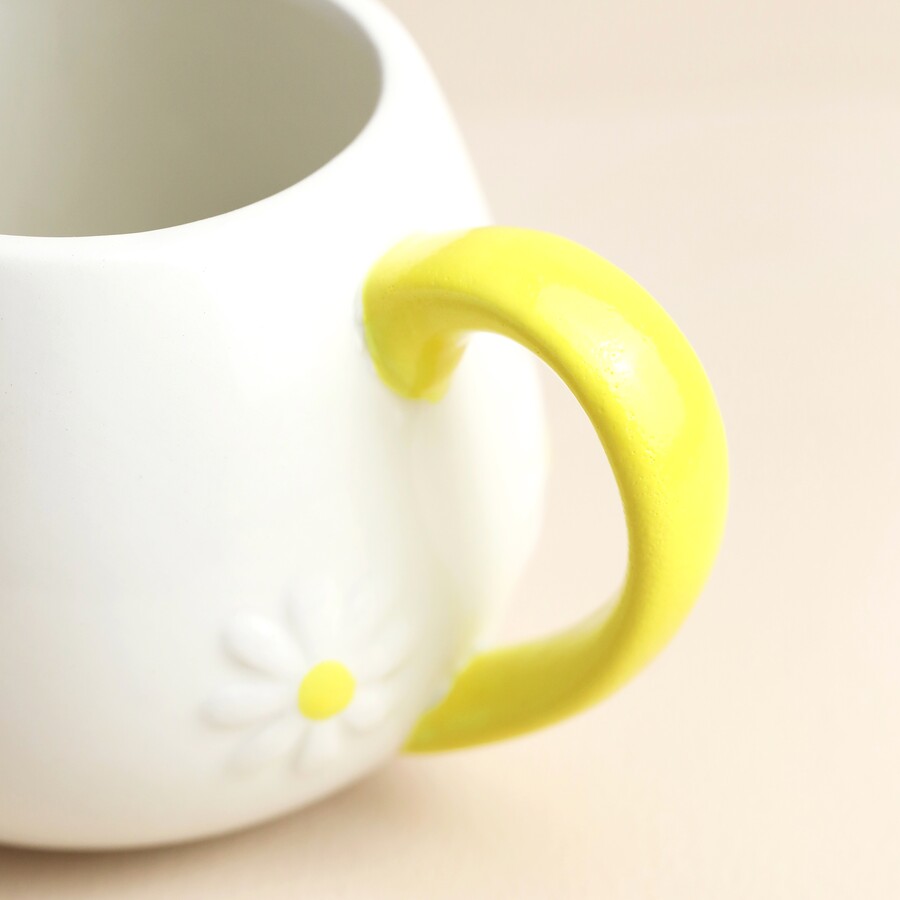 Ceramic Daisy Mug | Home & Kitchen Accessories | Lisa Angel